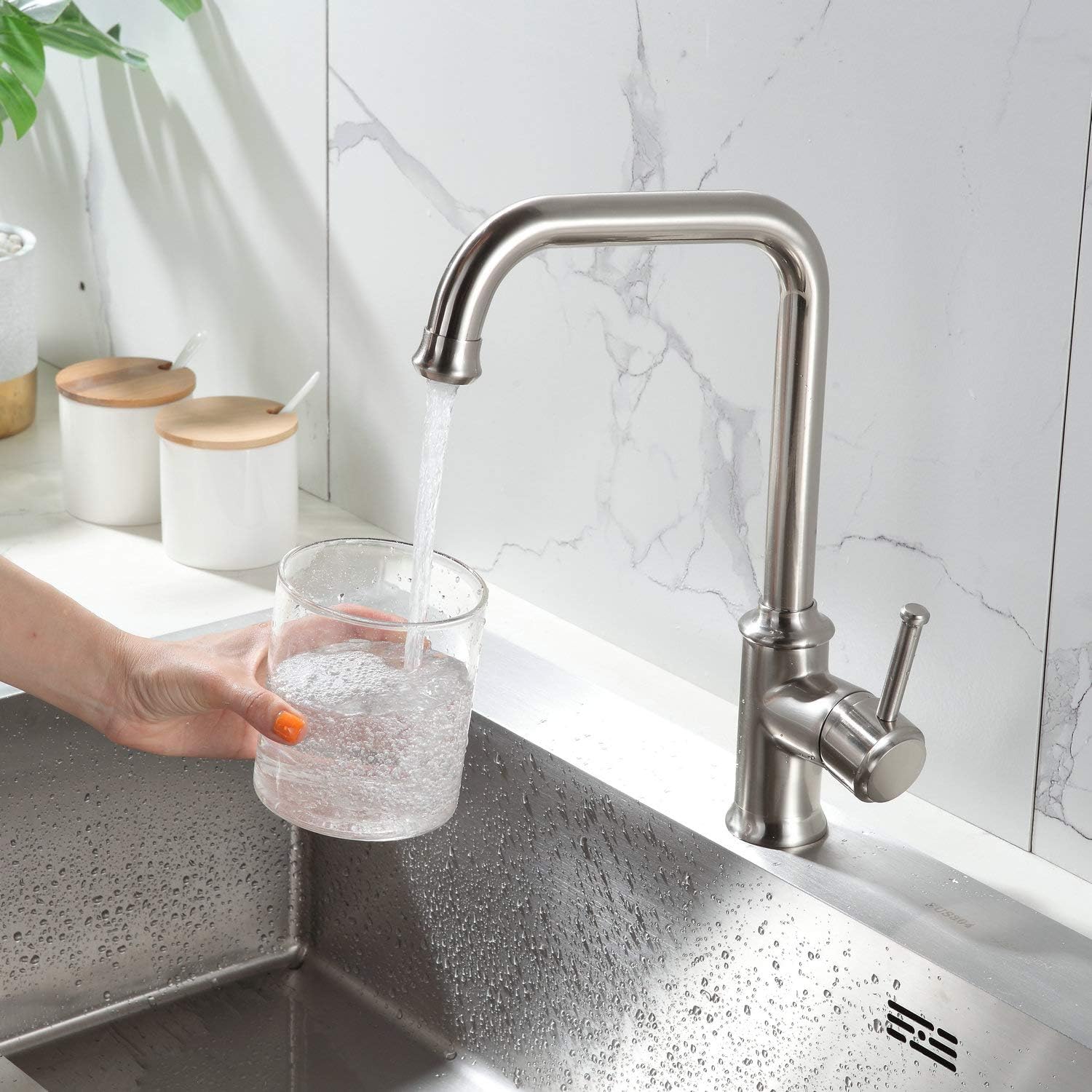 Commercial Kitchen Taps Single Handle 1 Hole Mount Contemporary Modern ...