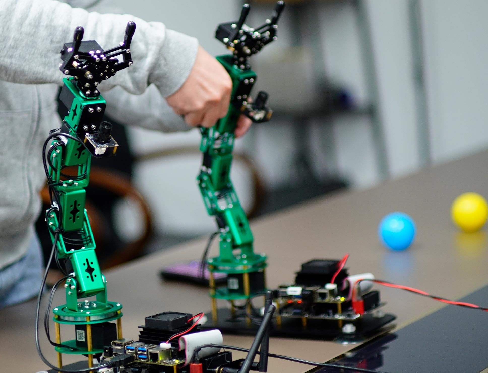 Mua Yahboom Robotics Arm Kit 6DOF with RaspberryPi 5-4GB RAM AI Programmable Electronic DIY ...