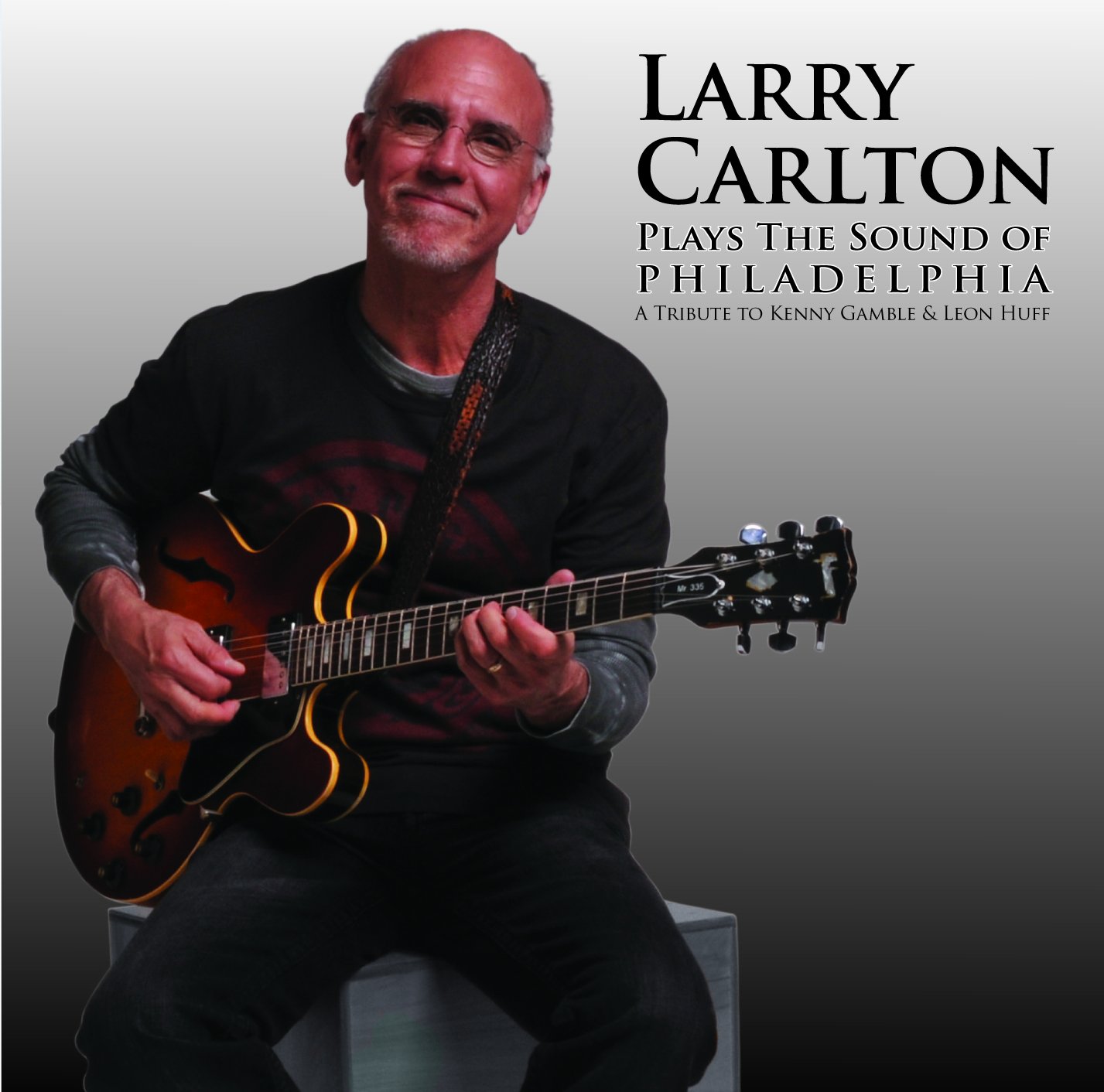Plays The Sound of Philadelphia: Larry Carlton, Larry Carlton: Amazon ...