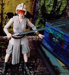 Amazon.com: Medicom Toy MAFEX REY "Star Wars: The Force Awakens" Action ...