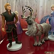 Amazon.com: Disney Frozen II Deluxe Figure Play Set: Toys & Games