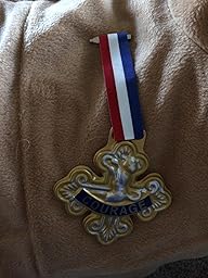 Amazon.com: Wizard of Oz Cowardly Lion-Badge of Courage, 75th ...