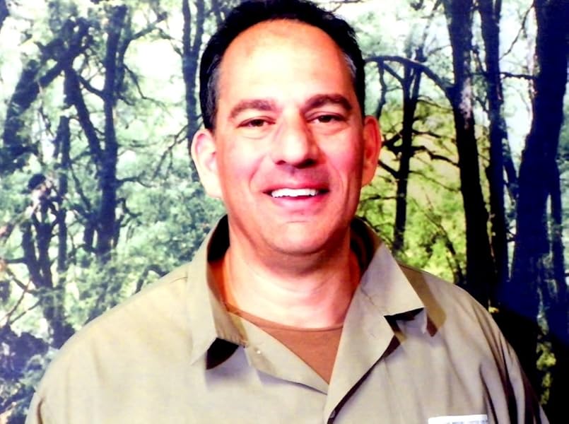 Amazon | Clean Sweep: The Inside Story of the Zzzz Best Scam... One of ...