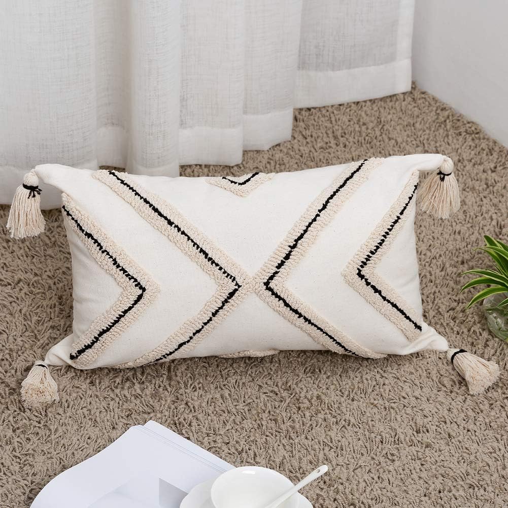 Amazon.com: Moroccan Boho Geometric Decorative Lumbar Throw Pillow ...