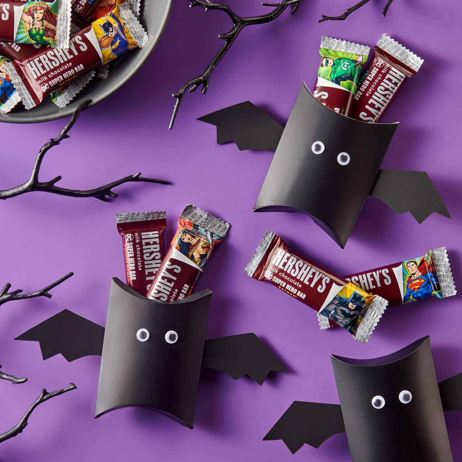 Mua Hershey's Milk Chocolate - DC Super Hero Hershey Chocolate Bars ...