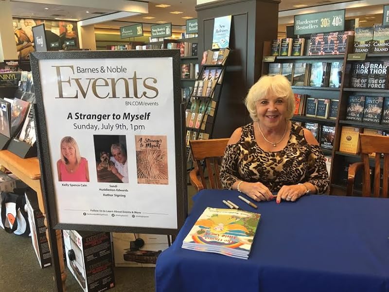 A Stranger to Myself: Cain, Kelly Spence, Huddleston-Edwards, Sandi ...