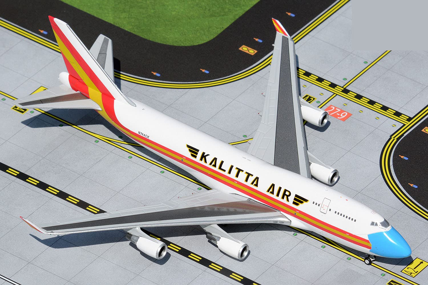 Mua GJCKS1999 Kalitta Air Boeing 747-400BCF Mask Livery N744CK; Scale 1 ...