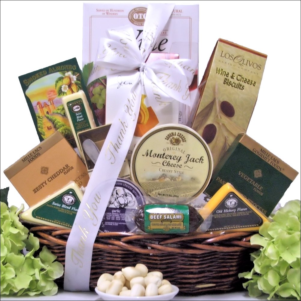 Amazon.com : Classic Gourmet Cheese: Gourmet Cheese Gift Basket : Dairy ...