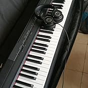 Audio-Technica ATH-M40X Professional Studio Monitor Over-ear Headphones ...