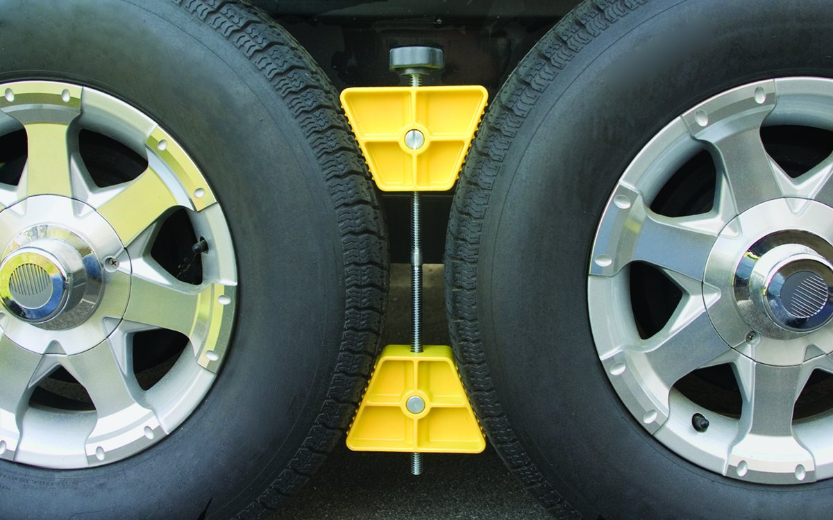 Mua Camco Small RV Wheel Stop - Features a Lightweight Heavy-Duty ...