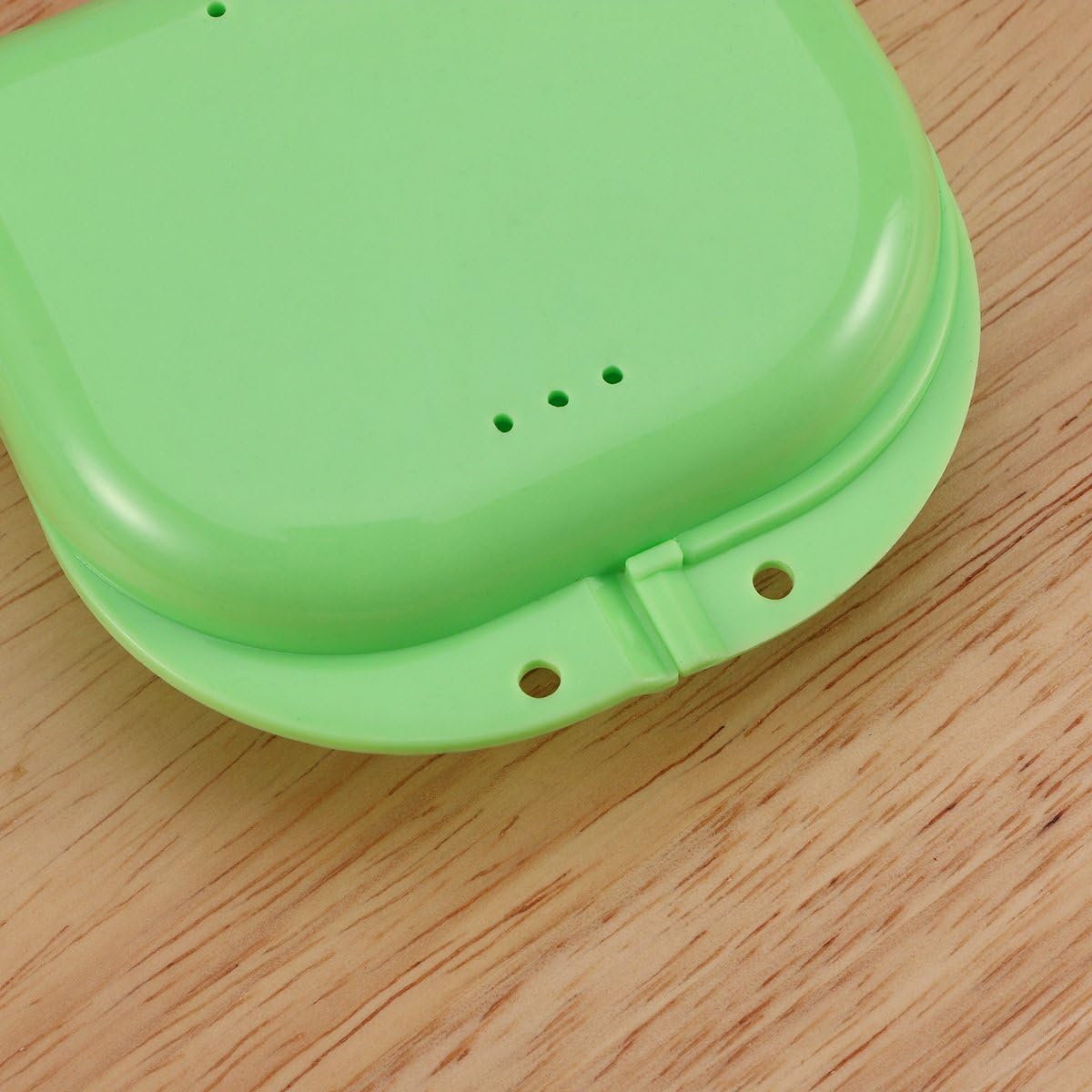 Dental Retainer Box 5pcs Retainer Case with Vent Holes and Hinged Lid ...