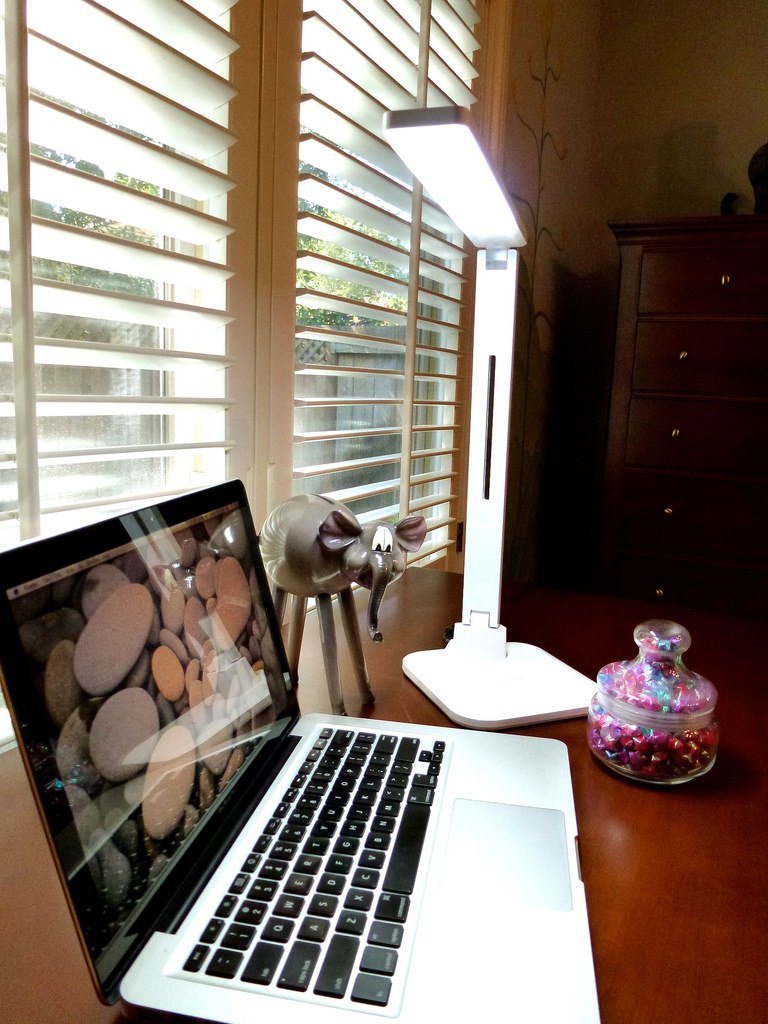 Lumiy Lightblade 1500S (Series 2) LED Desk Lamp With Best In Class ...