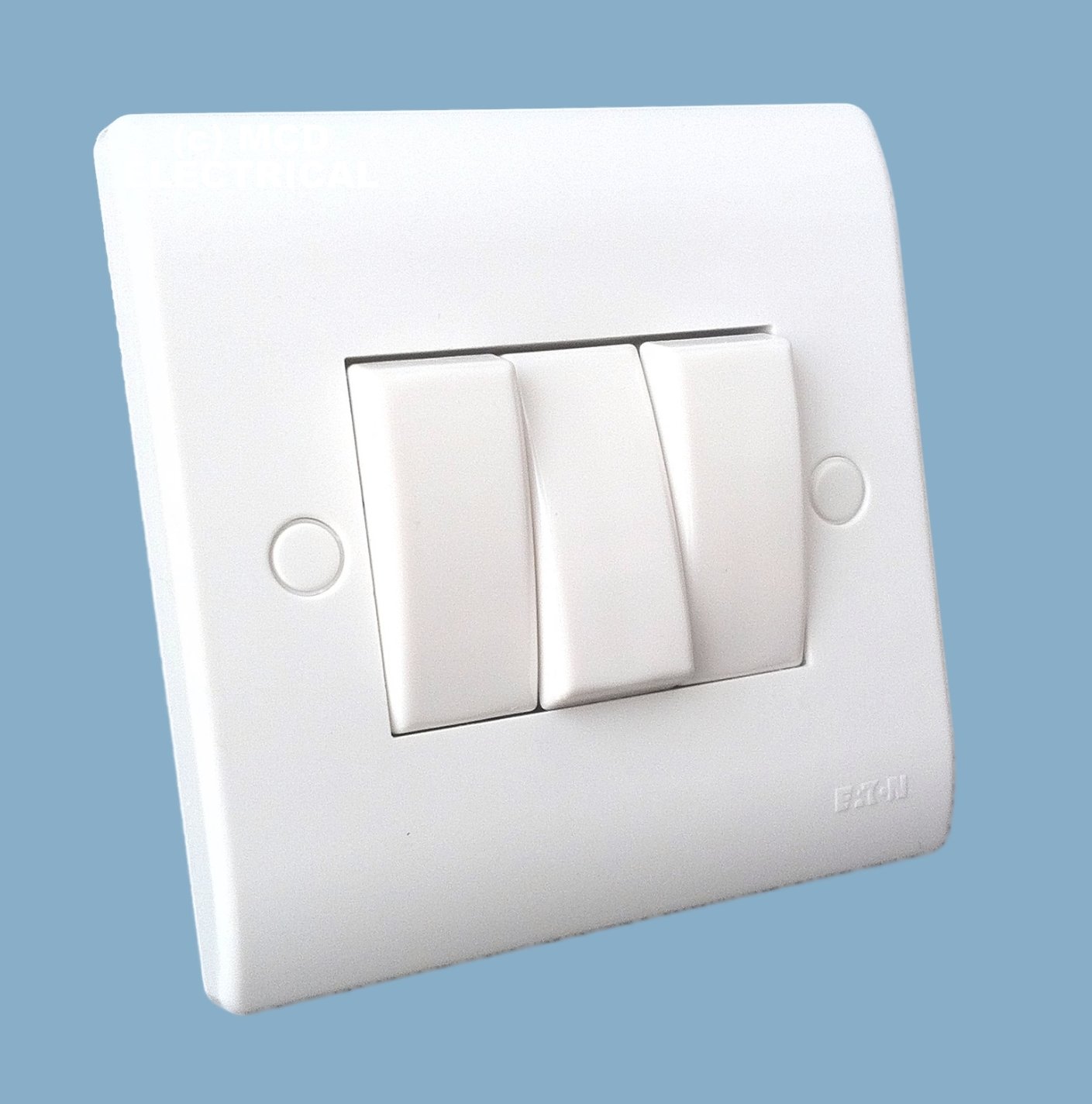 Eaton P023 Premera 3-Gang 2-Way Switch, Plastic, White, 10 A: Amazon.co.uk: Business, Industry ...