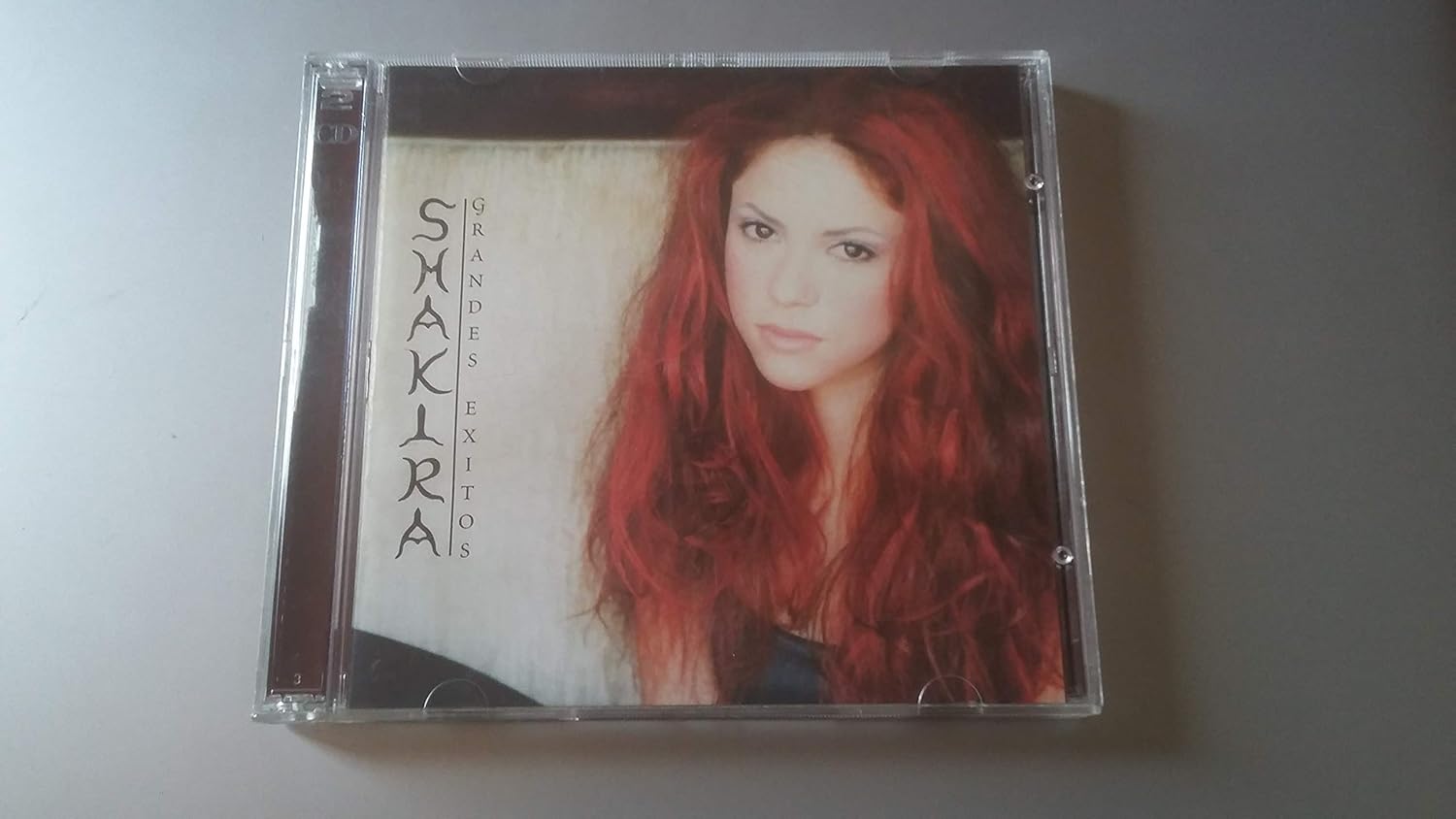- SHAKIRA GRANDES EXITOS - Amazon.com Music