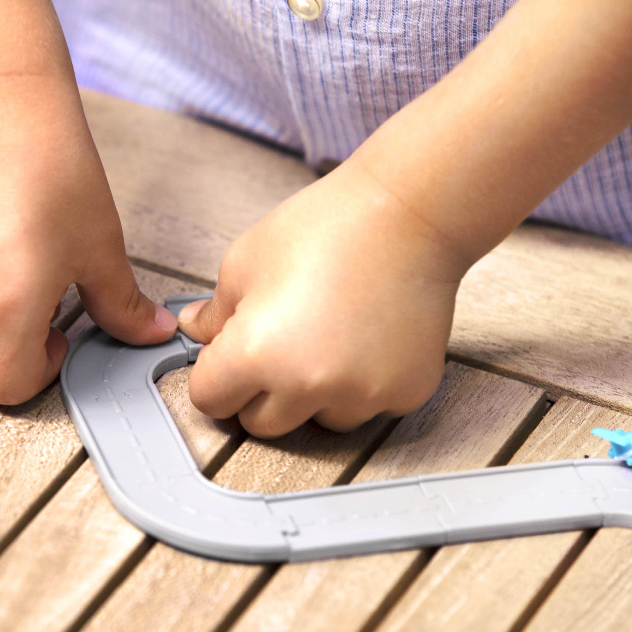 Mua Driven by Battat – 25pc Drive-Thru Playset – Mini Car Track Set ...