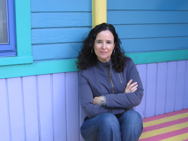 Translated Woman: Crossing the Border with Esperanza's Story: Behar ...