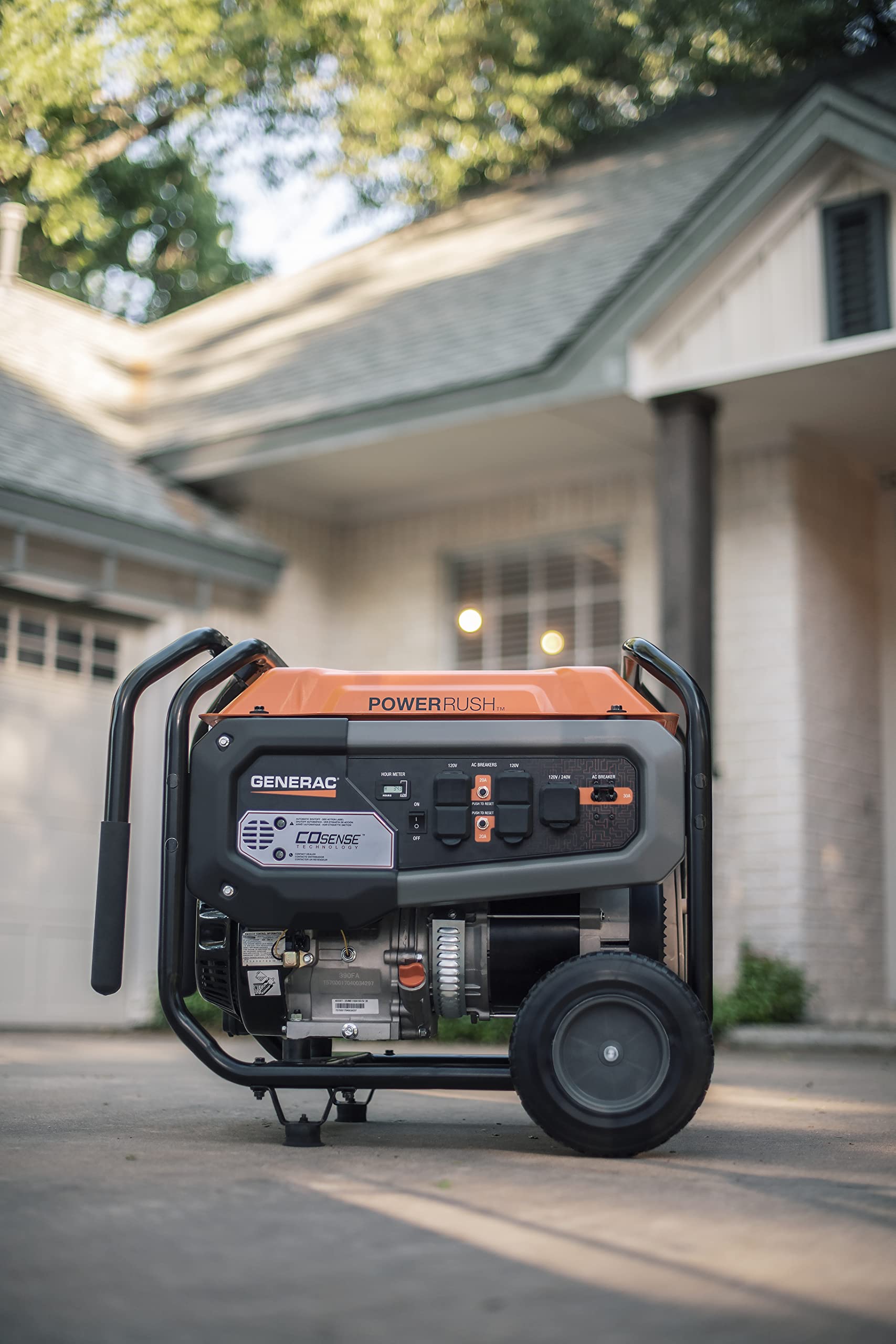 Generac 7676 GP8000E 8,000-Watt Gas-Powered Portable Generator ...