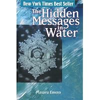 The Hidden Messages in Water: Emoto, Masaru: 9781416522195: Amazon.com ...