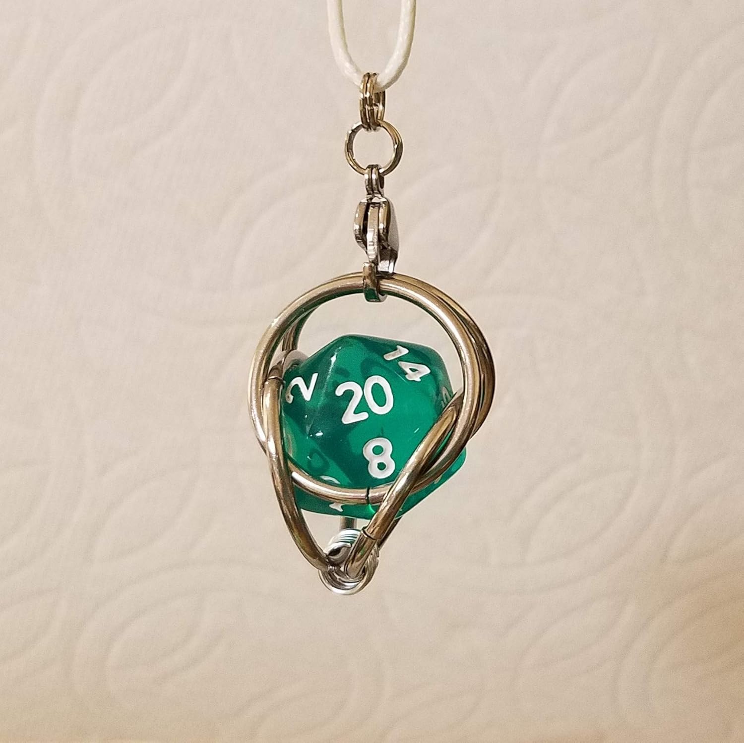 Amazon.com: REMOVABLE DND D20 Pendant Necklace - Capture Cloud Drop ...