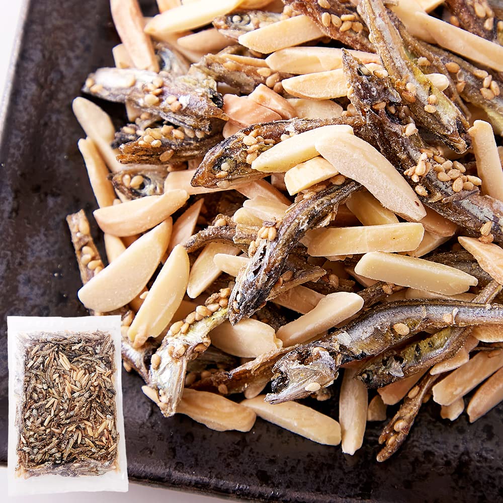 Mua Natural Life Small Fish Almonds (10.6 oz (300 g) Made in Japan ...