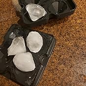 Amazon.com: Diamond-Shaped Ice Cube Trays with Lids (4-Pack): Kitchen ...