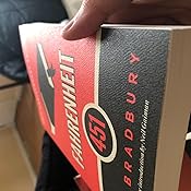 Fahrenheit 451: Ray Bradbury: 8580001038919: Amazon.com: Books