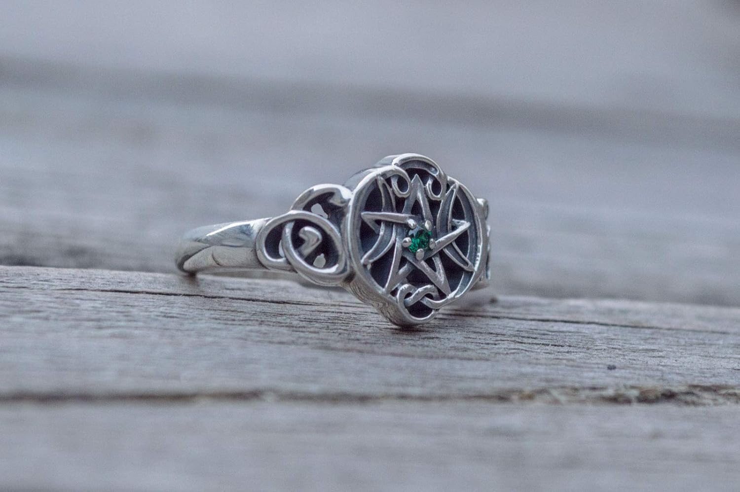 Amazon.com: Wicca Symbol Ring with Green Cubic Zirconia Sterling Silver ...