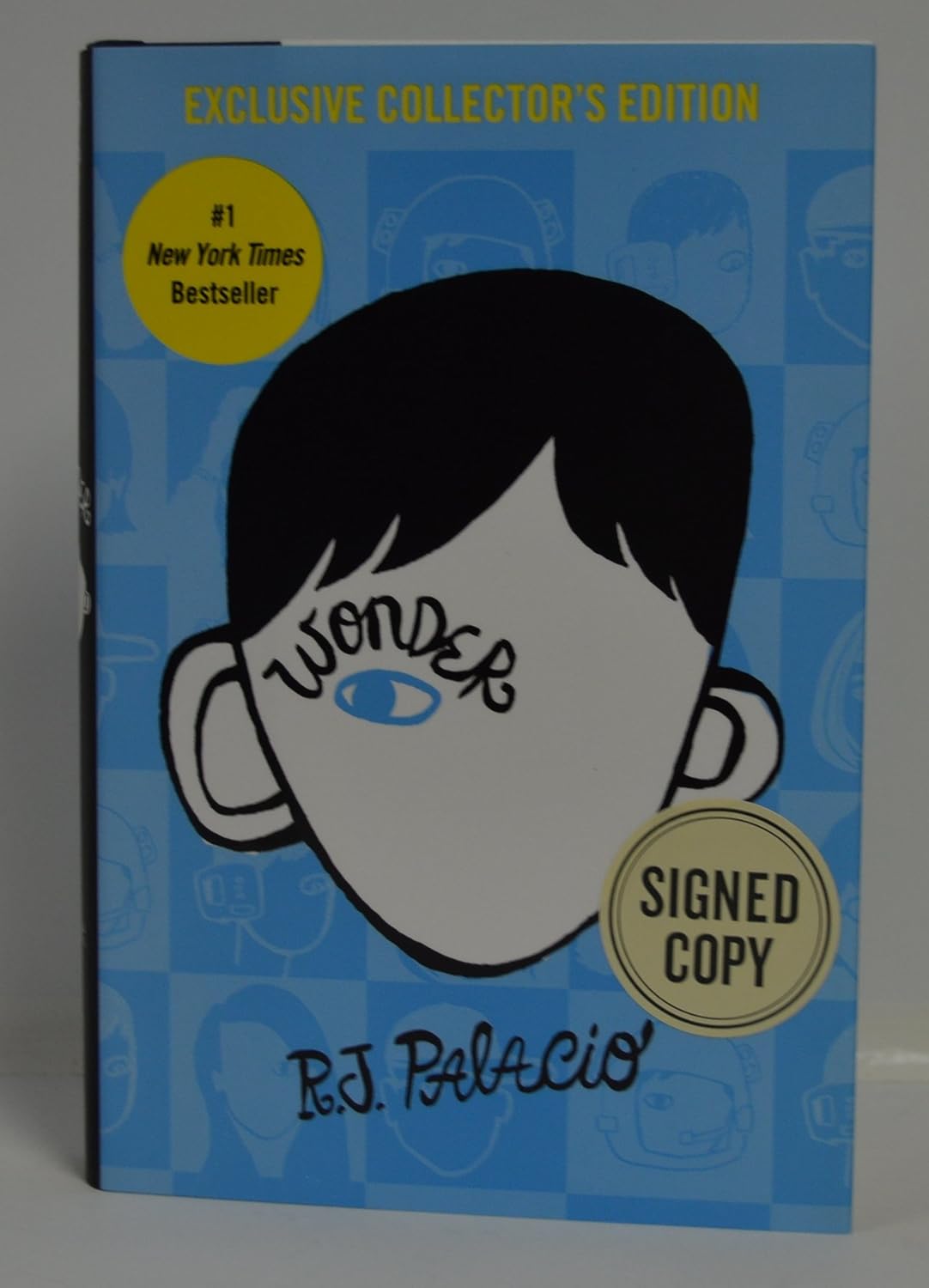 R.J. PALACIO signed 'WONDER' Hardcover Book FIRST EDITION (Exclusive ...