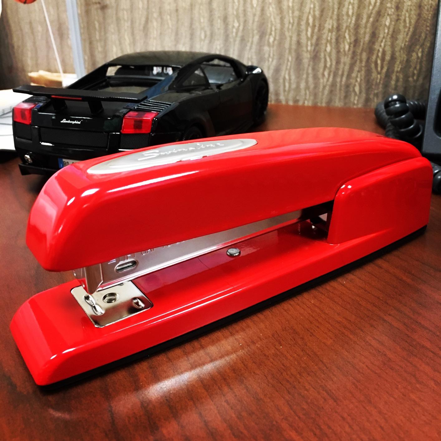 $6/mo - Finance Swingline Stapler, 747 Iconic Desktop Stapler, Royal ...