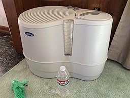 Amazon.com: Lasko 1128 Evaporative Recirculating Humidifier, 9-Gallon ...