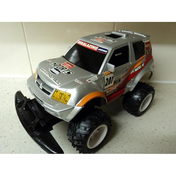 Mitsubishi Pajero Style Radio Remote Radio Control Car Electric RC Car ...
