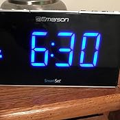 Amazon.com: Emerson SmartSet Projection Alarm Clock Radio with USB ...