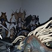 Amazon.com: NECA - Predator - Bone Throne Diorama Element: Toys & Games
