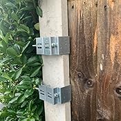 Postfix® Slotted Concrete Fence Post Brackets to Fit 4" x 4" Posts 4 ...