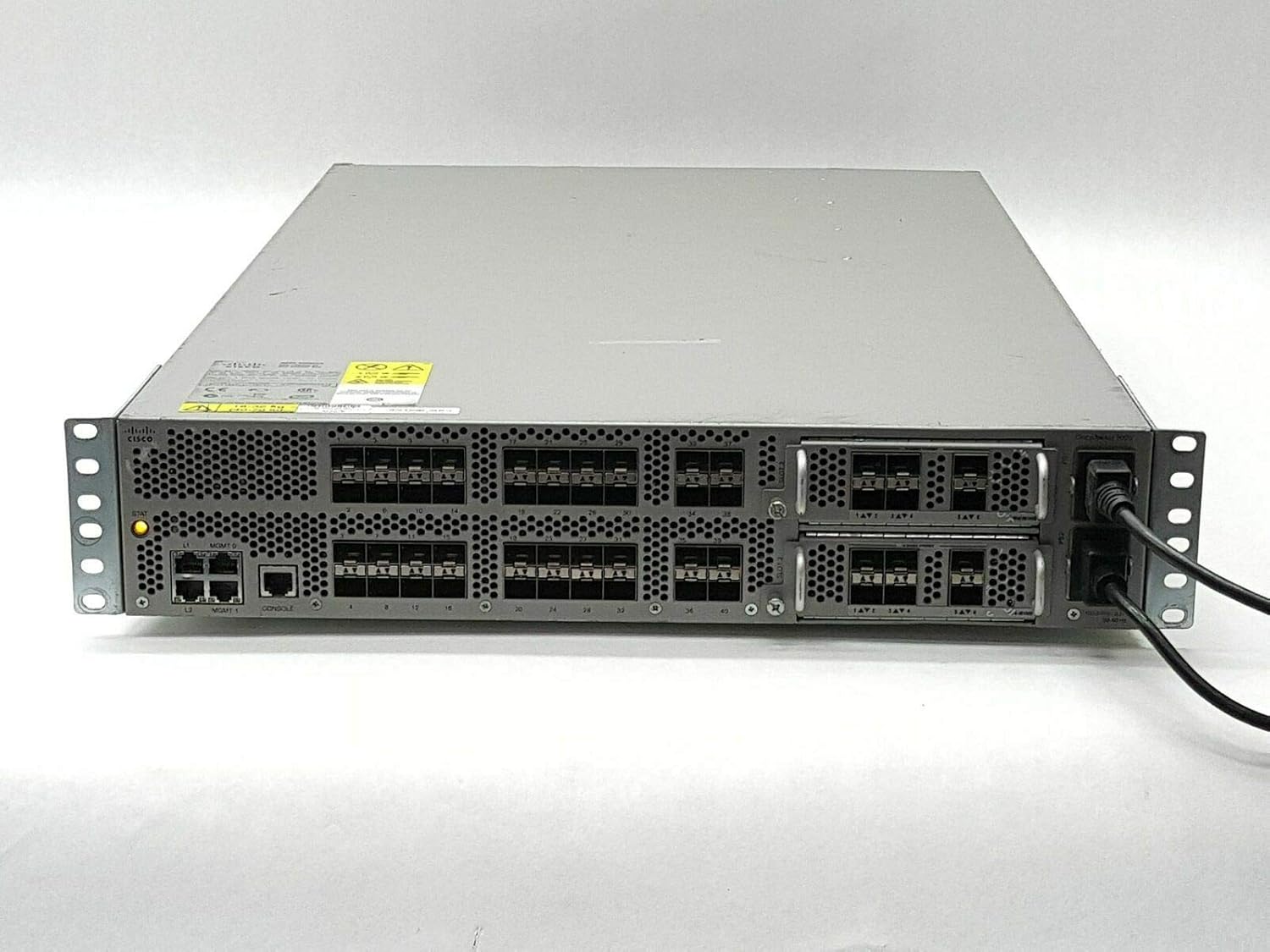 Amazon.com: Cisco N5K-C5020P-BF Nexus 5020 40-Port Switch: Computers ...