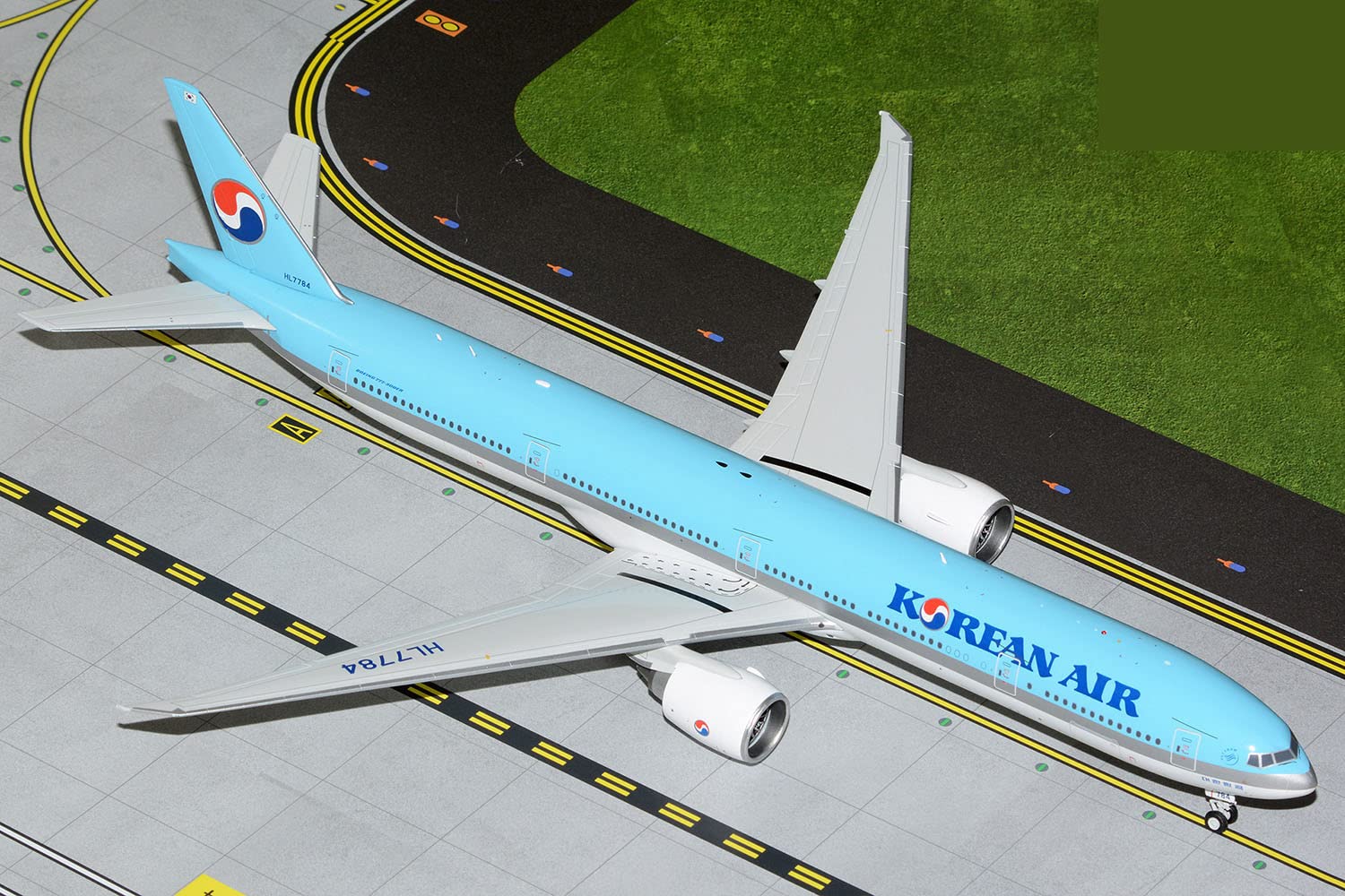 Mua G2KAL1099 Korean Air Boeing 777-300ER HL7784; Scale 1:200 trên ...