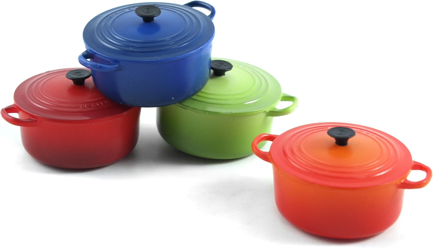 Amazon.com: Le Creuset Round French Oven Magnets, Set of 4: Dutch Ovens ...