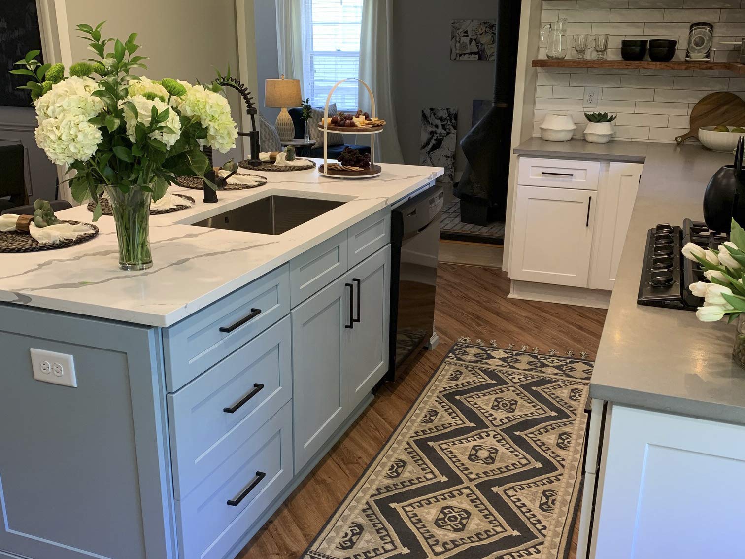 Amazon.com: House Hunters Renovation - Season 17 : Jodi Scheer: Prime Video