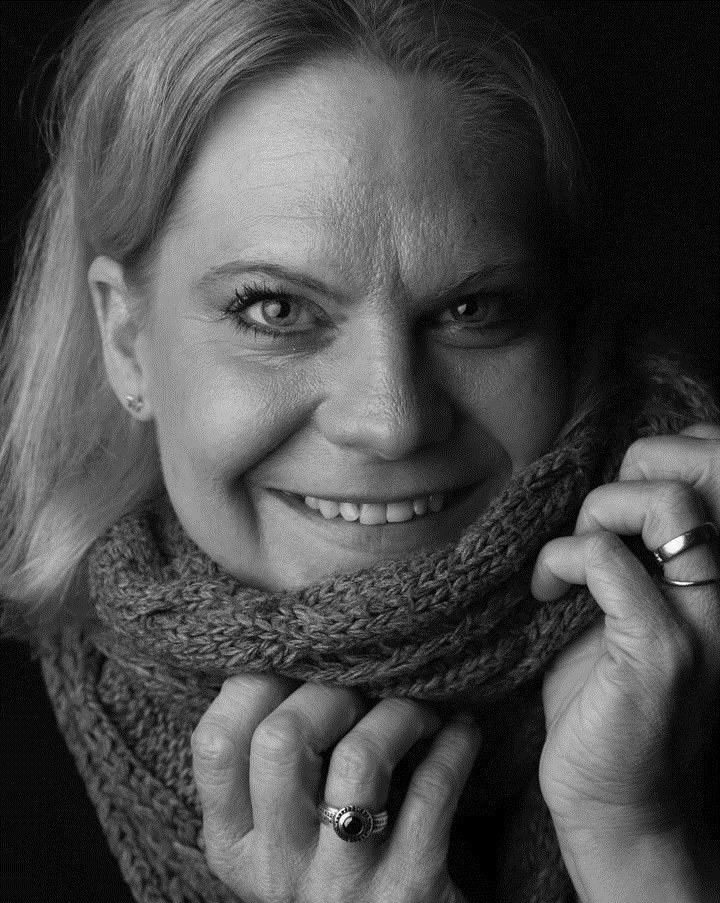 Lina Bert - Alle Hörbücher bei Audible.de