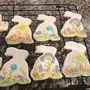 Amazon.com: Wilton 18 Piece Metal Easter Cookie Cutter Set with Storage ...