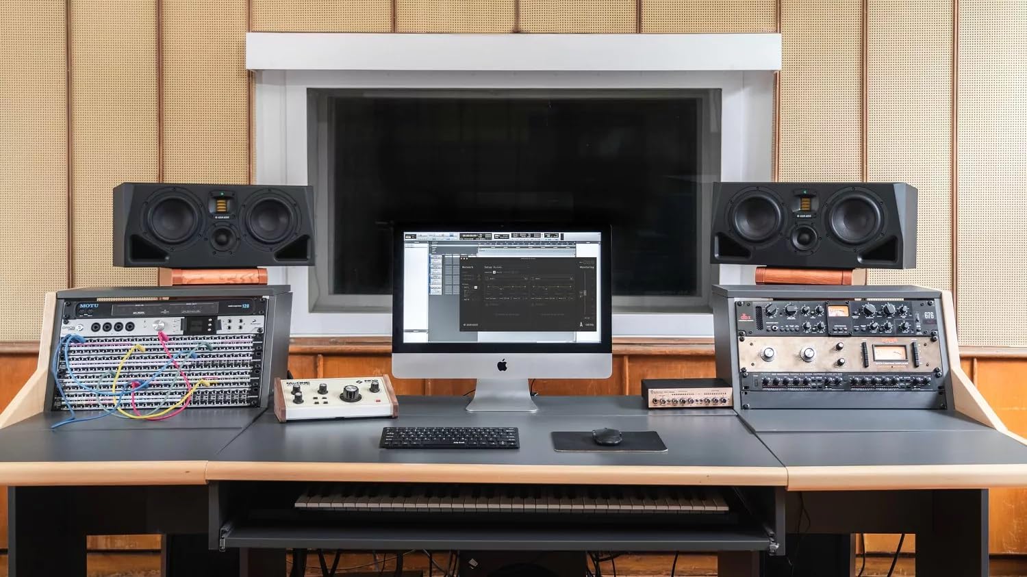 Mua A77H Powered Three-Way Midfield Studio Monitor trên Amazon Mỹ chính ...