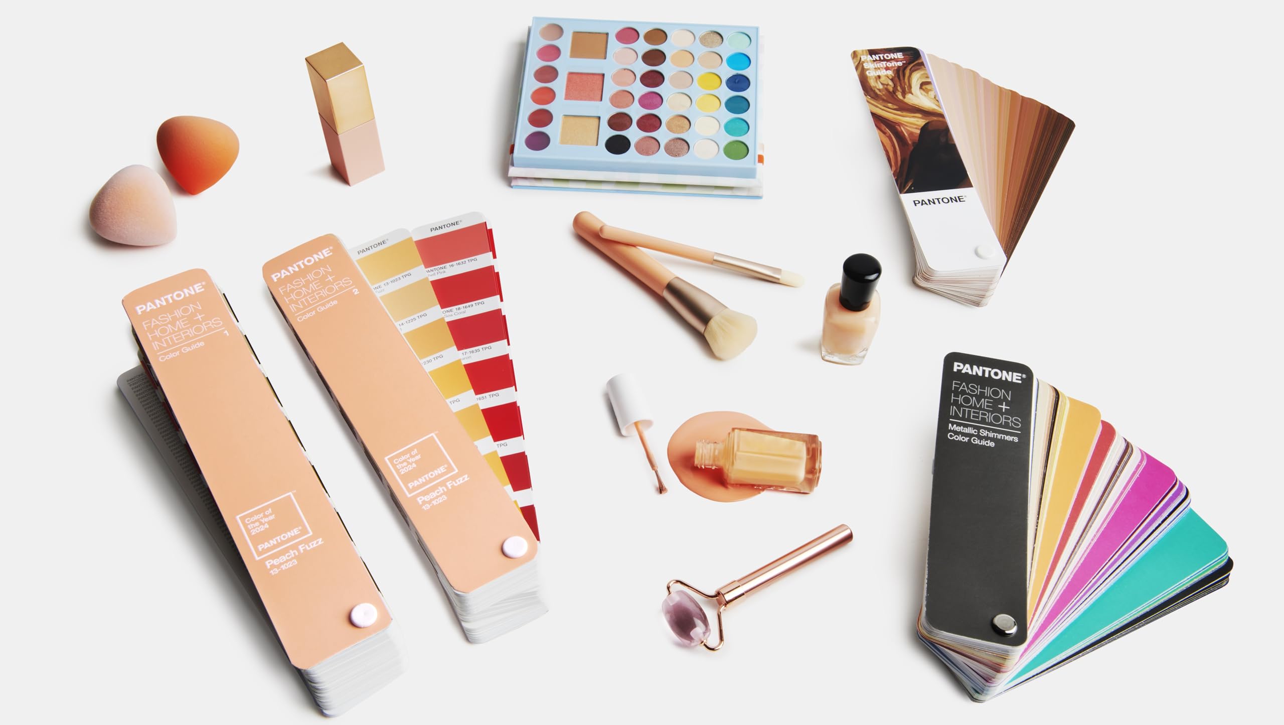 Mua PANTONE FHI Color Guide, Limited Edition Color of The Year 2024 ...