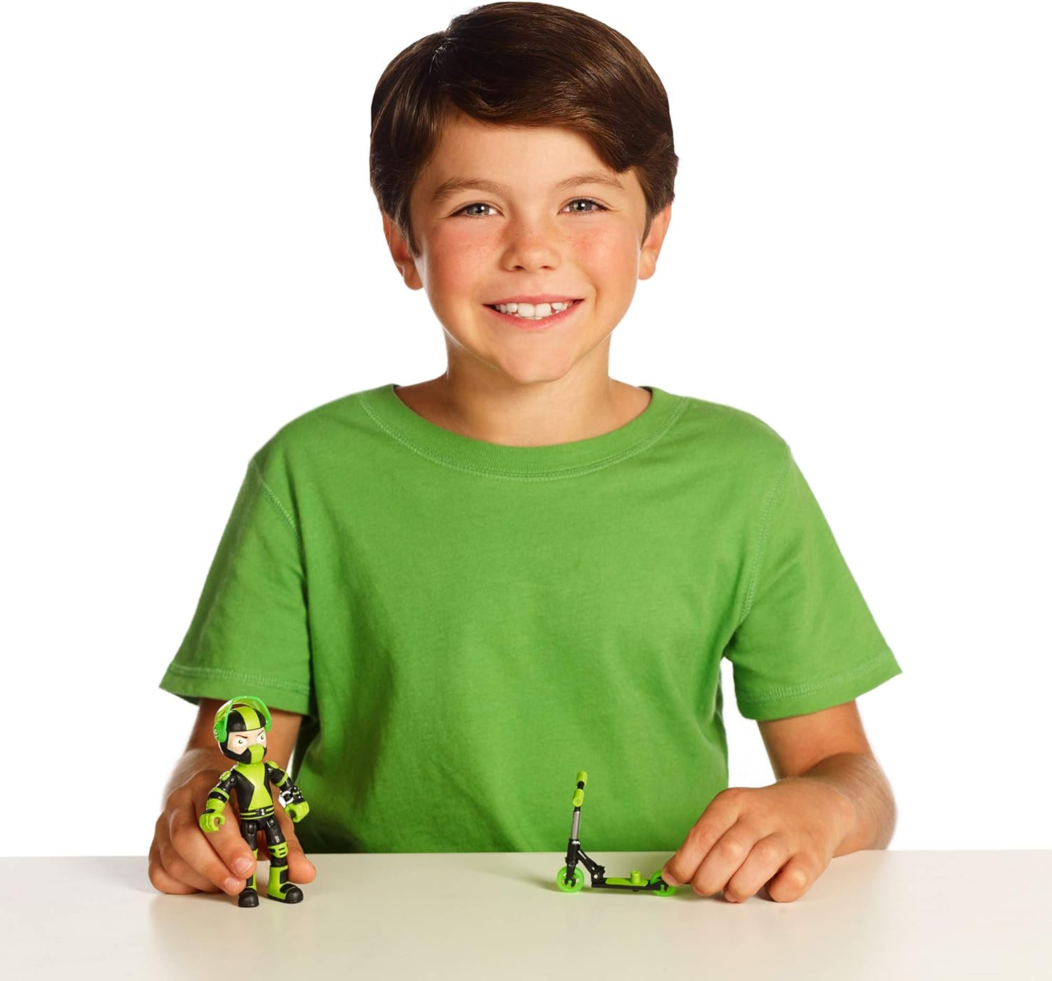 PlayMates Ben 10 Ben W/ Rustbuggy Outfit Action Figure – BigaMart