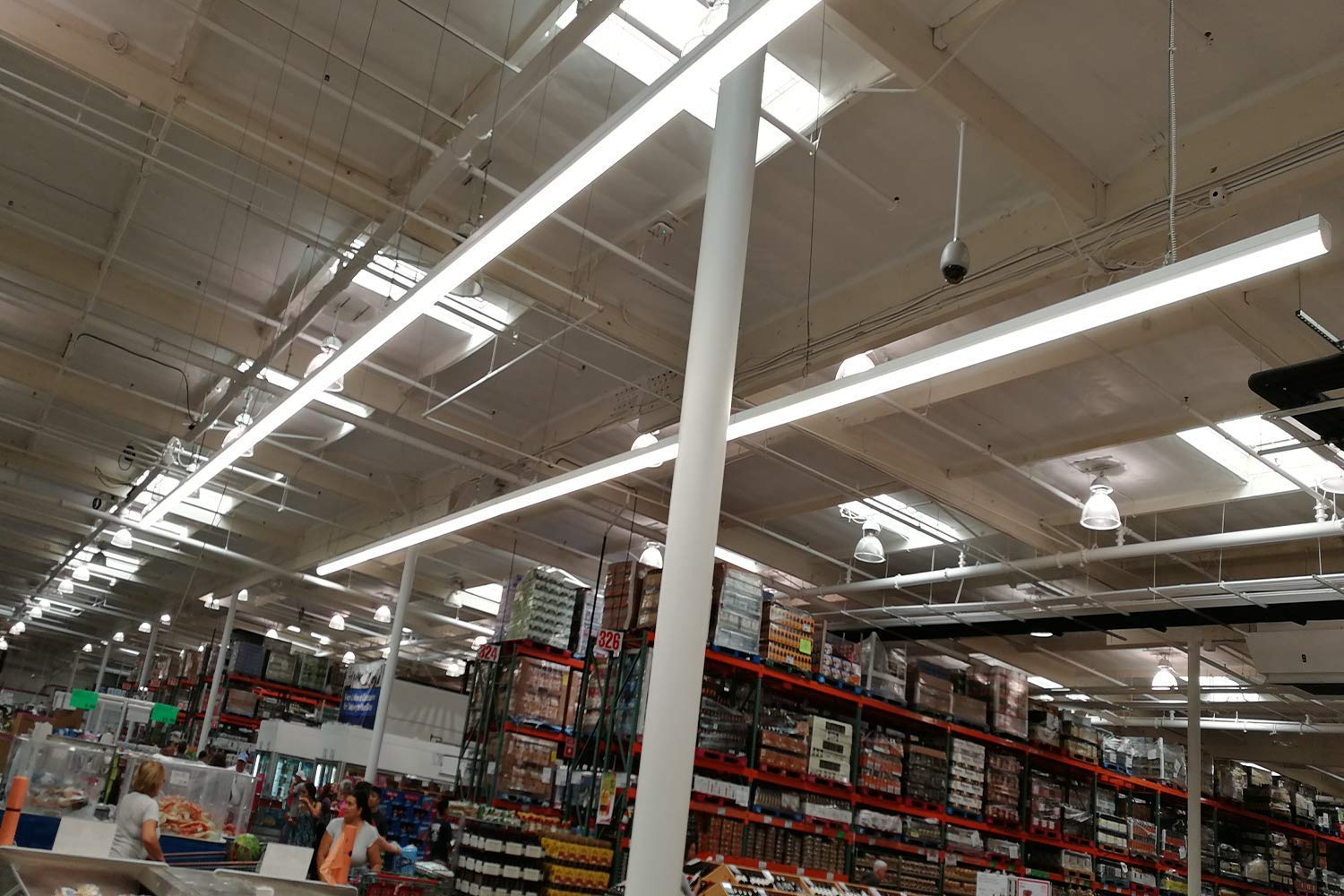 FaithSail 8FT LED Shop Lights, 110W Linkable LED Strip Light, 13200LM ...