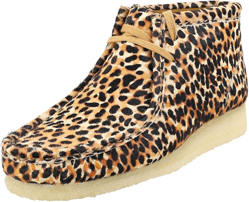 Amazon.com | CLARKS Originals Wallabee Boot Womens Wallabee Boots ...