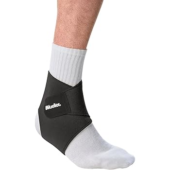 Amazon.com: Mueller Ankle Support Neoprene Blend, Black, One Size ...