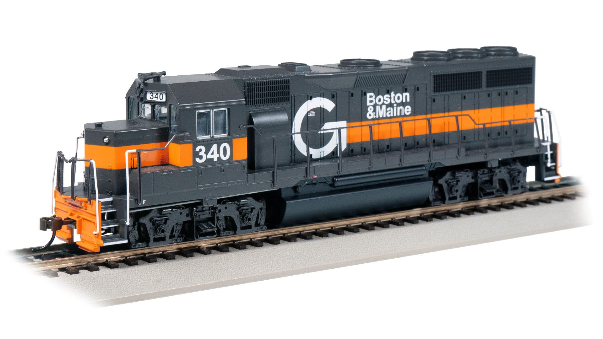 Mua Trains - EMD GP40 - DCC Equipped Diesel Locomotive - Boston & Maine #340 - Guilford - HO ...