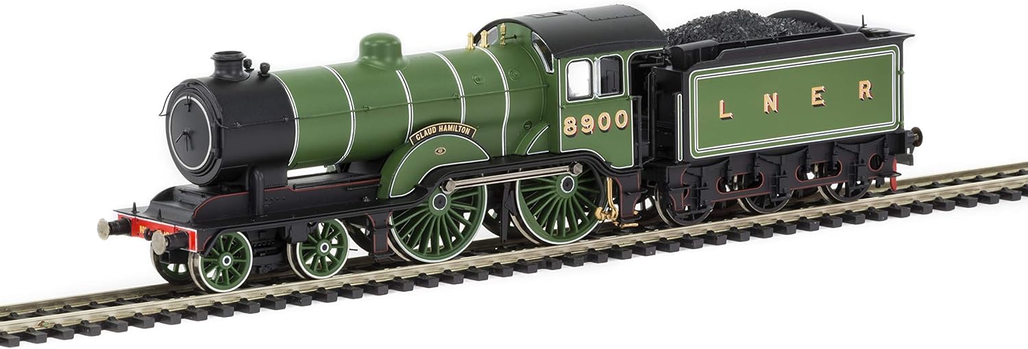 Hornby R3433 LNER 4-4-0 Claud Hamilton D16/3 Class Train Model Set ...