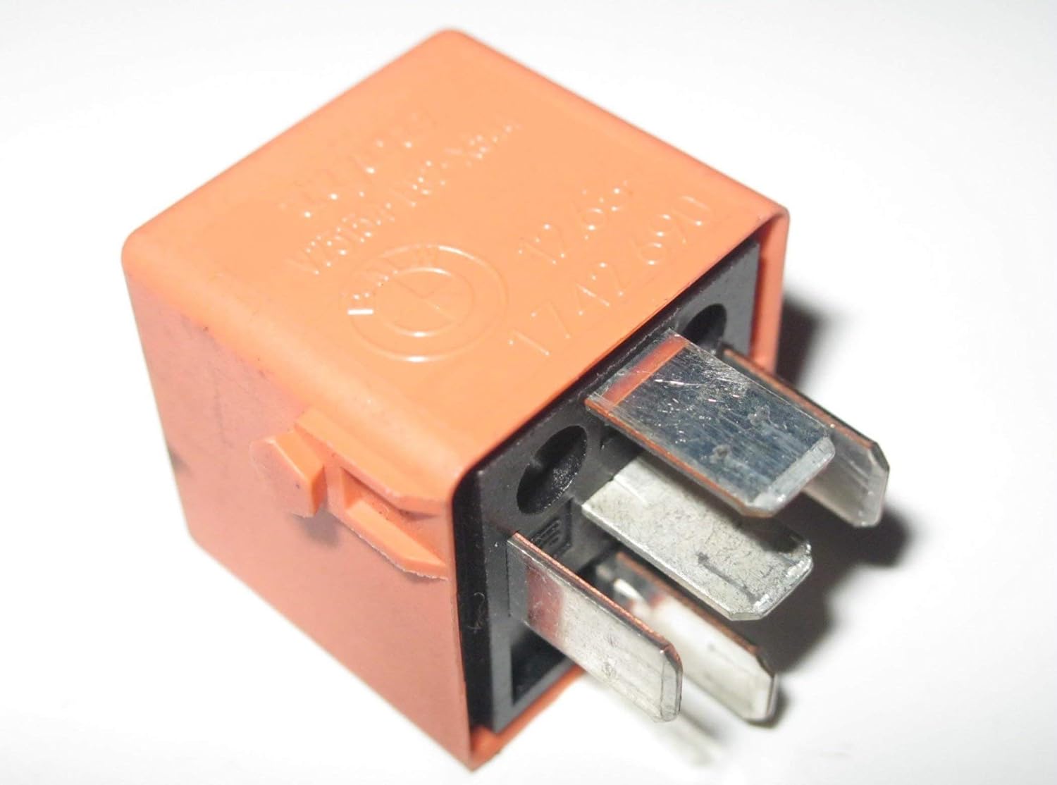 BMW Salmon Relay SIEMENS tyco V23134-E52-X344 1742690 12631742690 ...