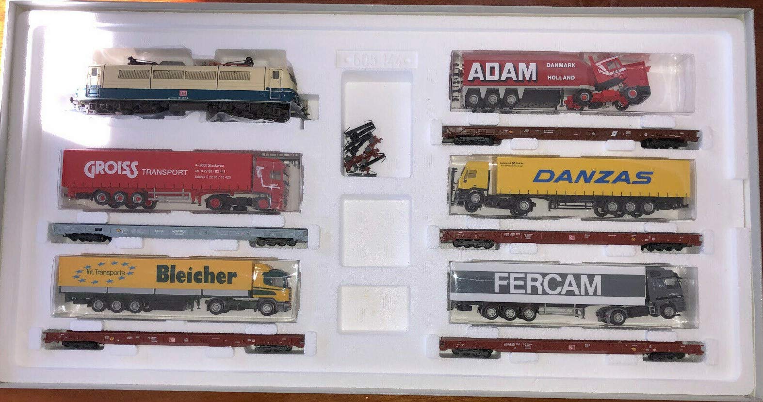 Mua Marklin HO Digital Train Set, Digital Locomotive & 5 Depressed 8 ...